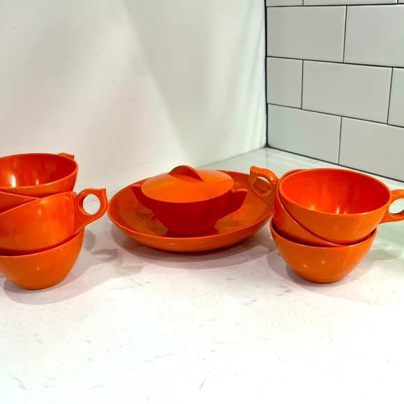 Vintage | Dining | Vintage 96s Orange Plastic Melamine Retro 9 Piece ...